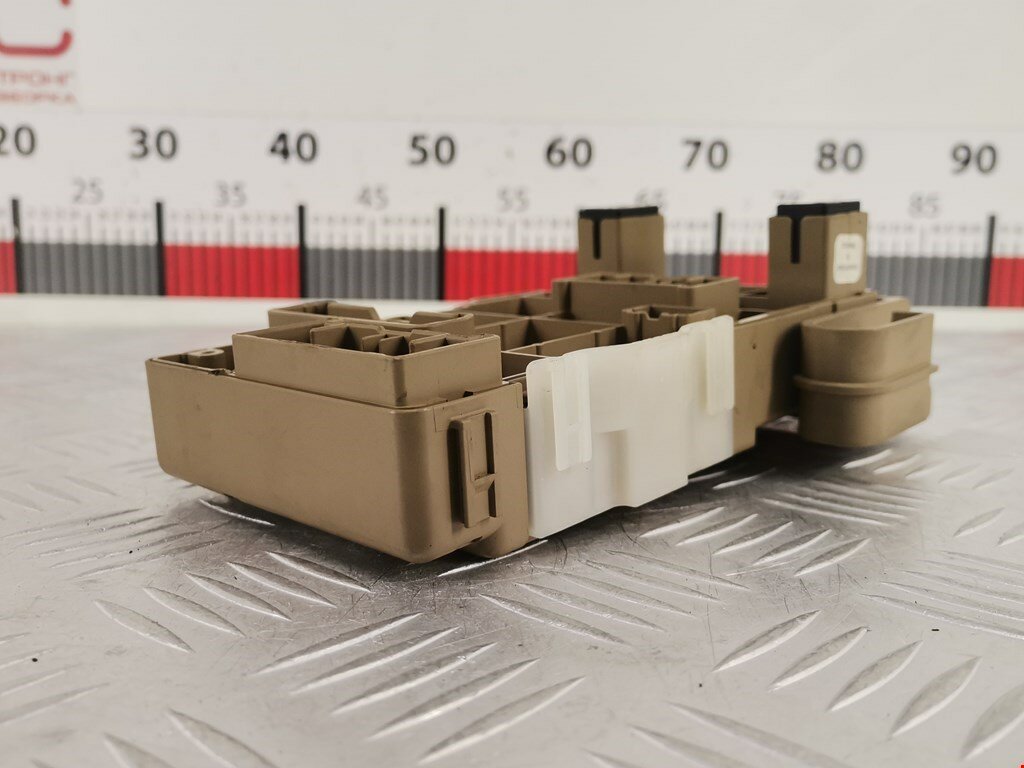 Блок предохранителей Subaru Outback 4 (BR) 82201AJ00A арт. 1453922