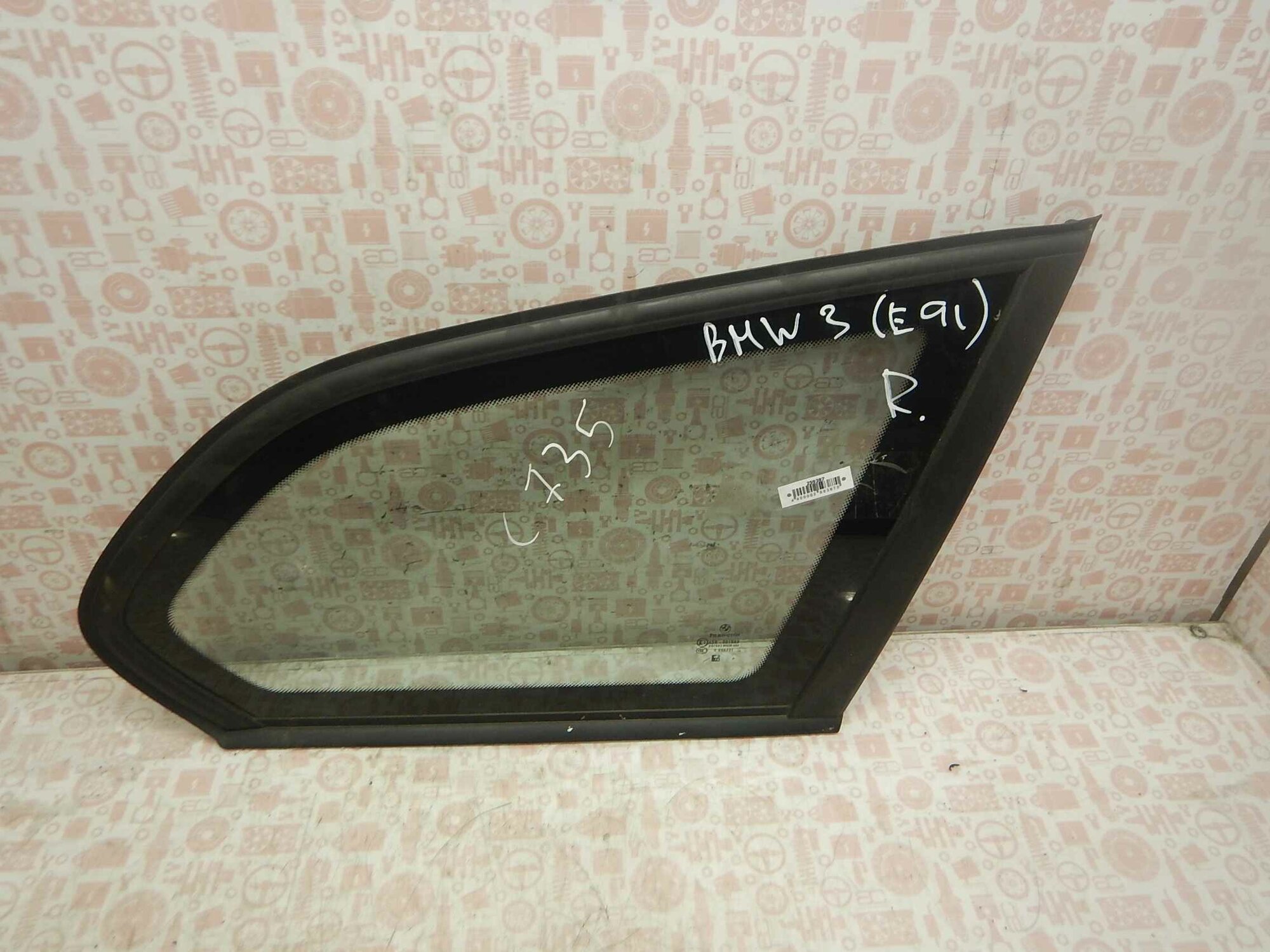 Стекло кузовное заднее правое BMW 3-Series (E90/E91/E92/E93) 51357130366 арт. 259387