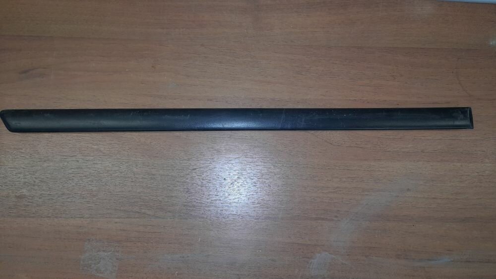 Молдинг задней правой двери VW Bora 1J4853754