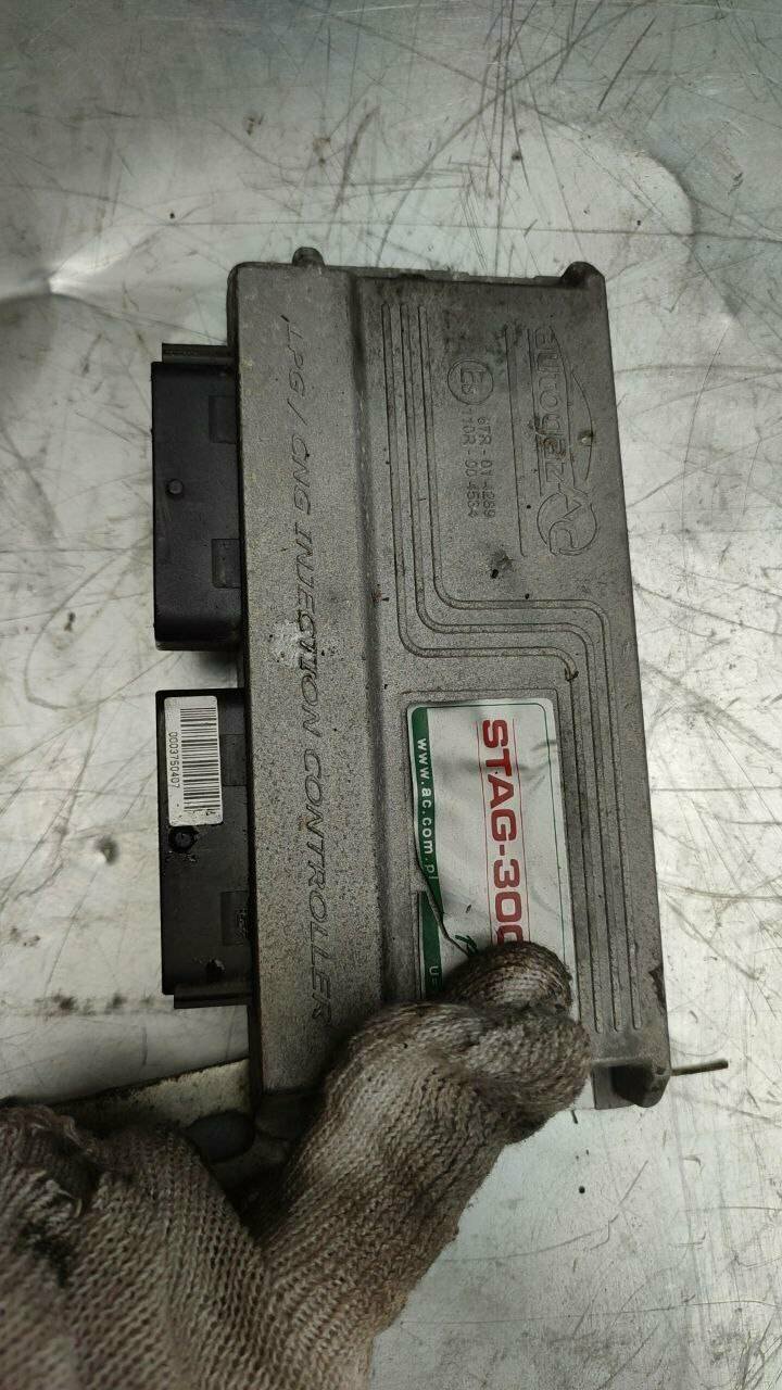 Блок управления ГБО Renault Symbol (1999 - 2002)