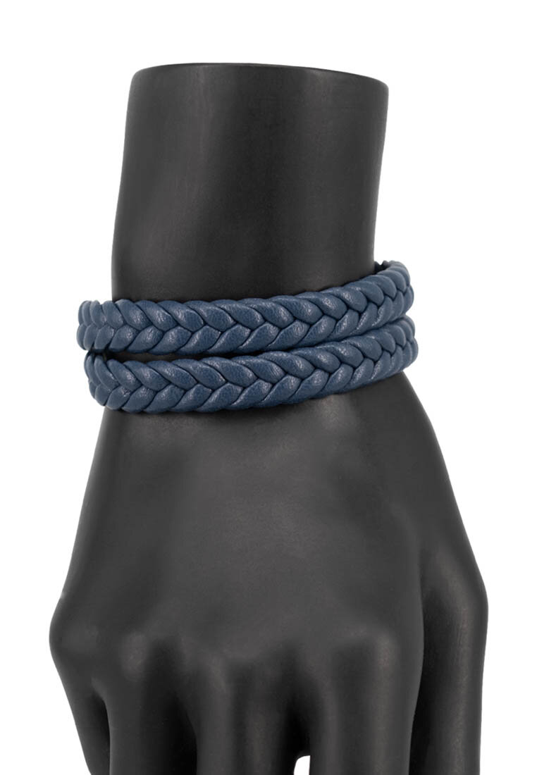 Плетеный браслет