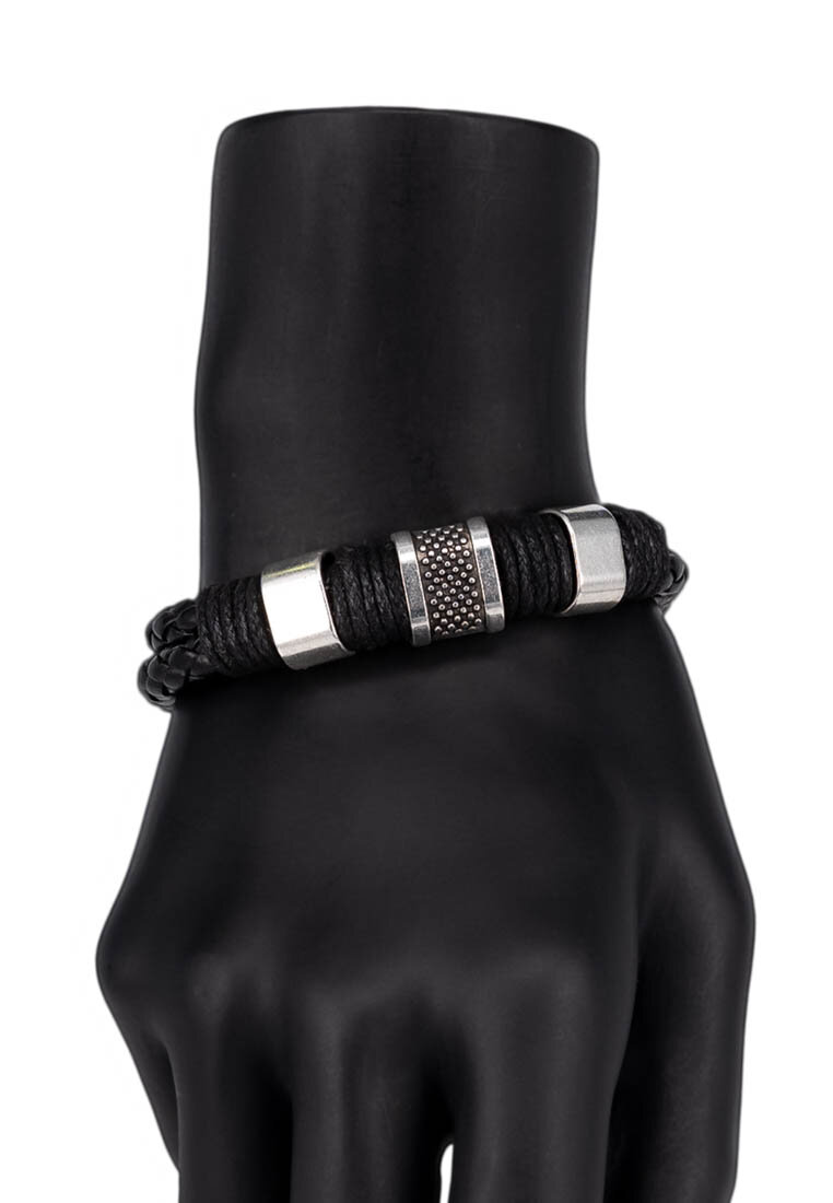 Плетеный браслет