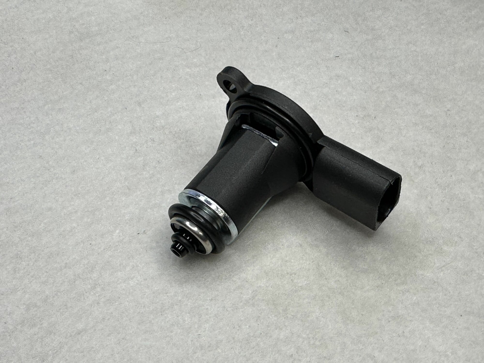 Клапан сброса воздуха компрессора АМК w166 w222 L319 L320 L494 L405 L462