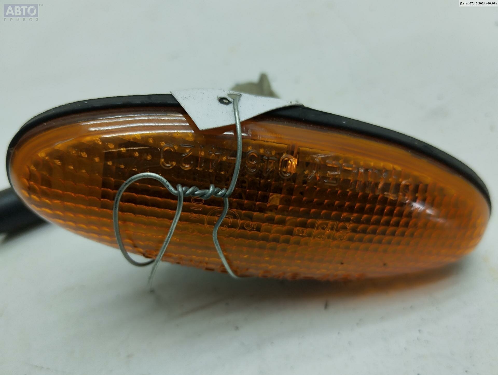 Повторитель поворота левый Ford Maverick (2000-2007)