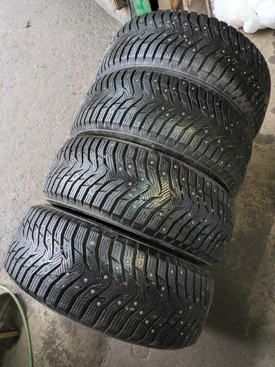 215/55 R17 96T Kumho WinterCraft Ice WI31 остаток:6.5 мм год:2016 арт:634d3252
