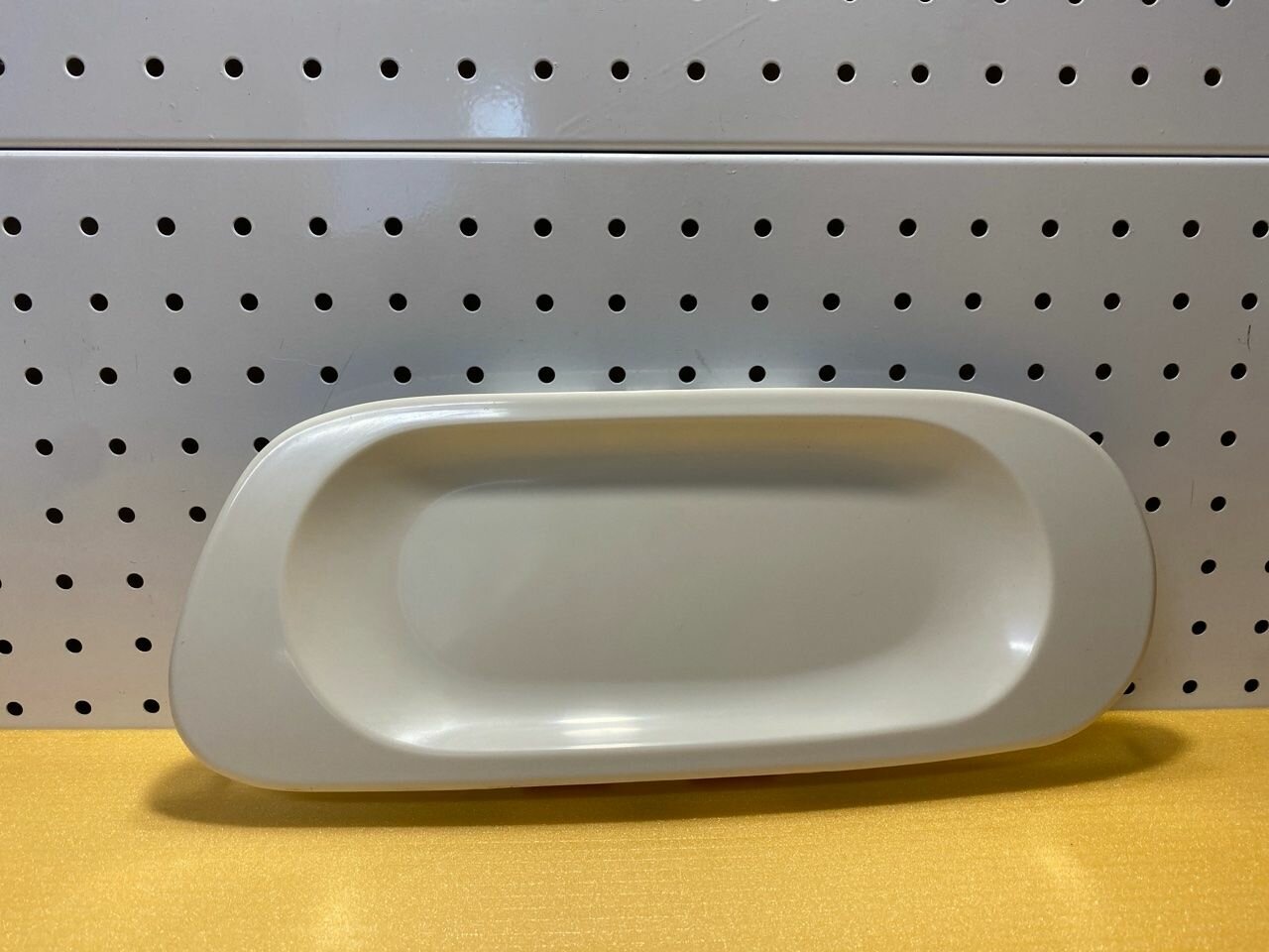 Заглушка противотуманной фары левая для DAF XF105 (ДАФ ХФ105)