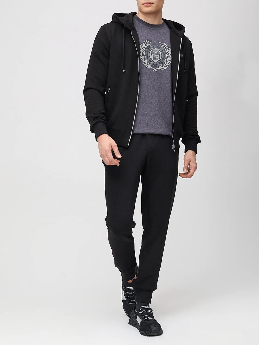 Костюм спортивный