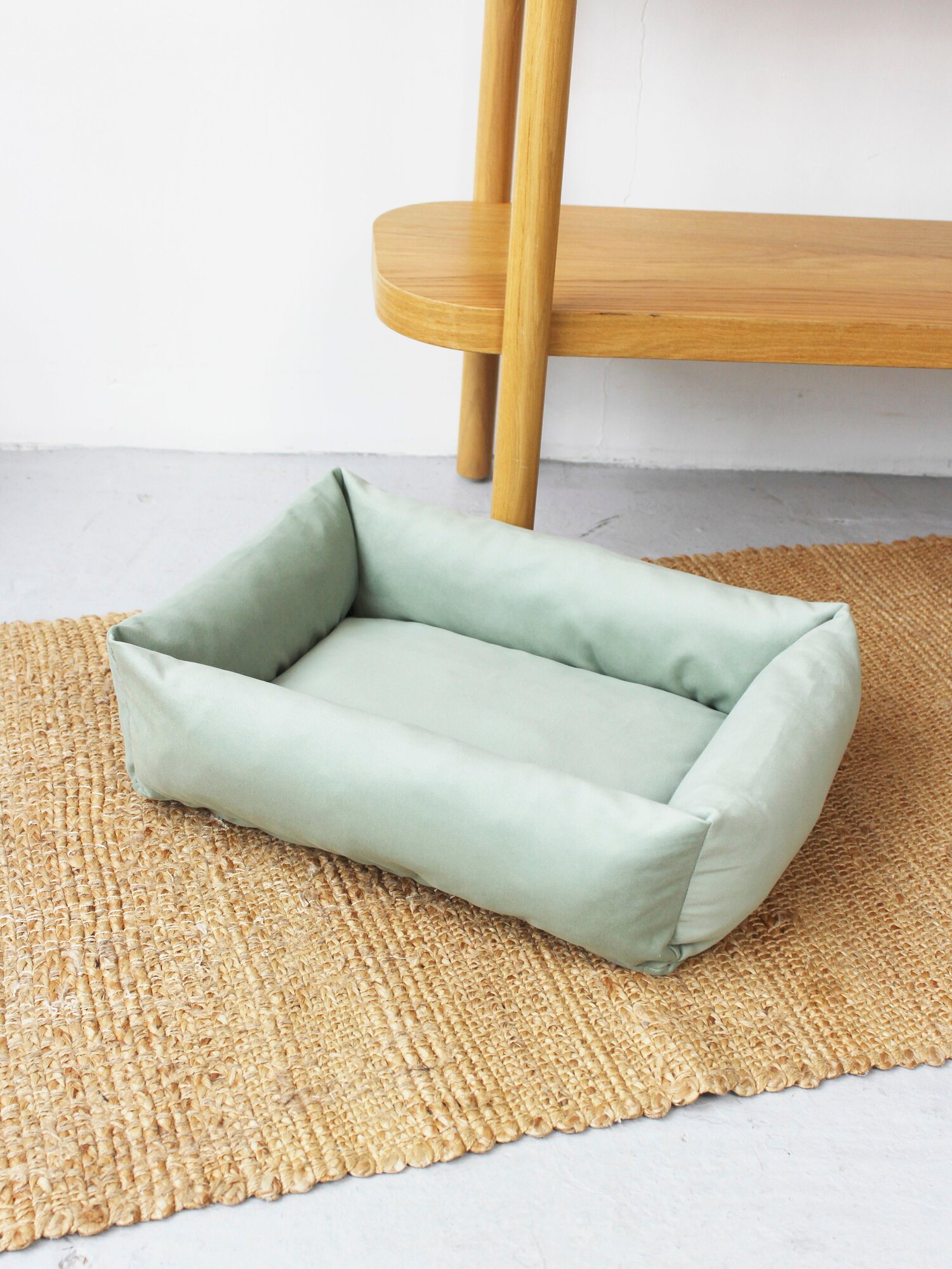 Лежанка для собак и кошек EcoBed, со съёмным чехлом, цвет мятный, 45х35см