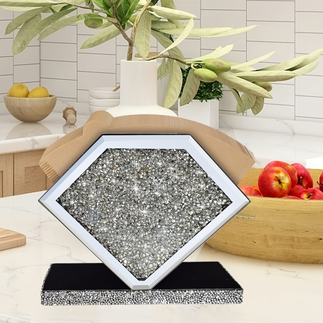 Салфетница из европейского стеклянного зеркального стола с инкрустацией мелких кристаллов.