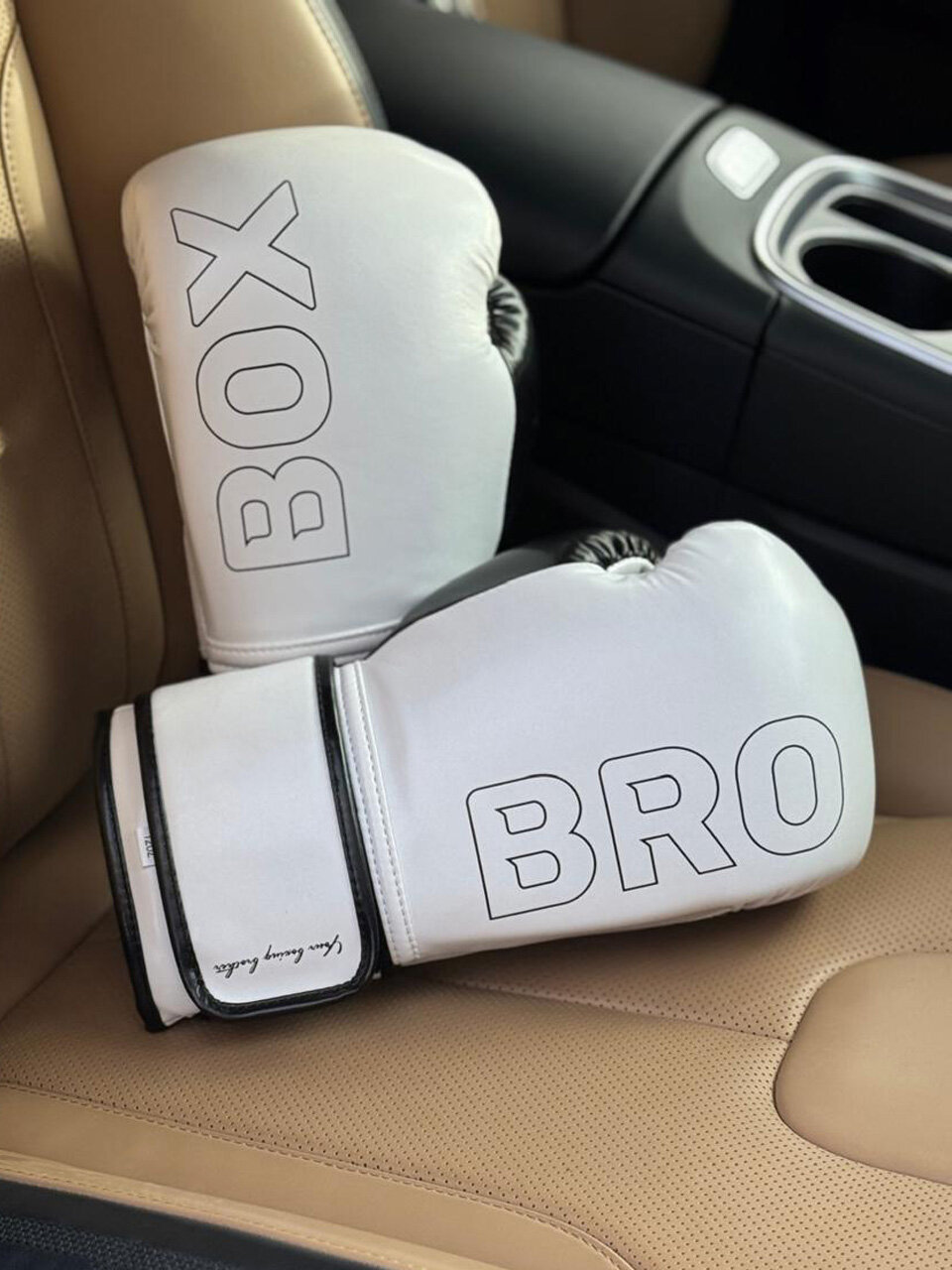 Боксерские перчатки BOXBRO contender 12 oz