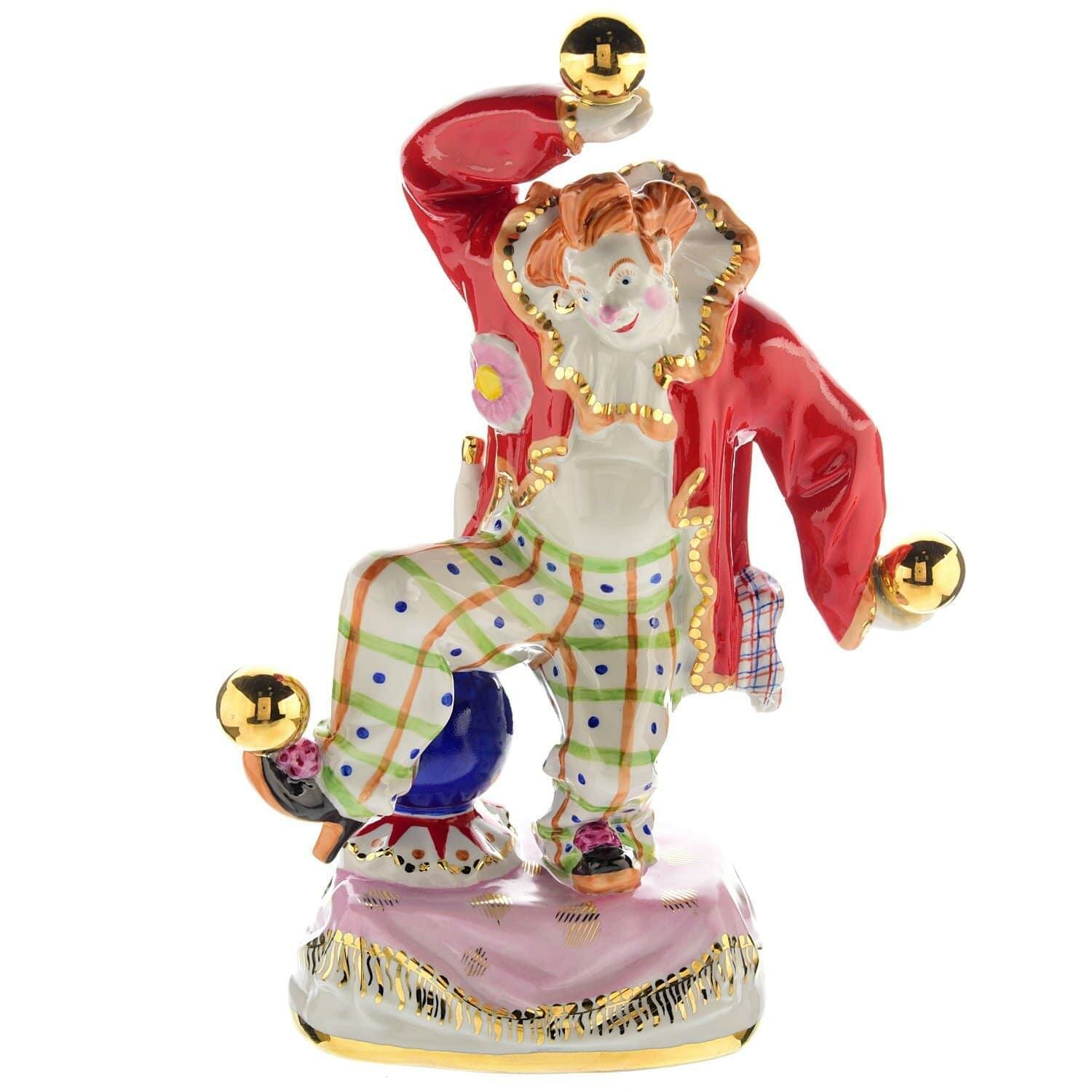 Фарфоровая статуэтка "Клоун с шаром". Фарфор Вербилки