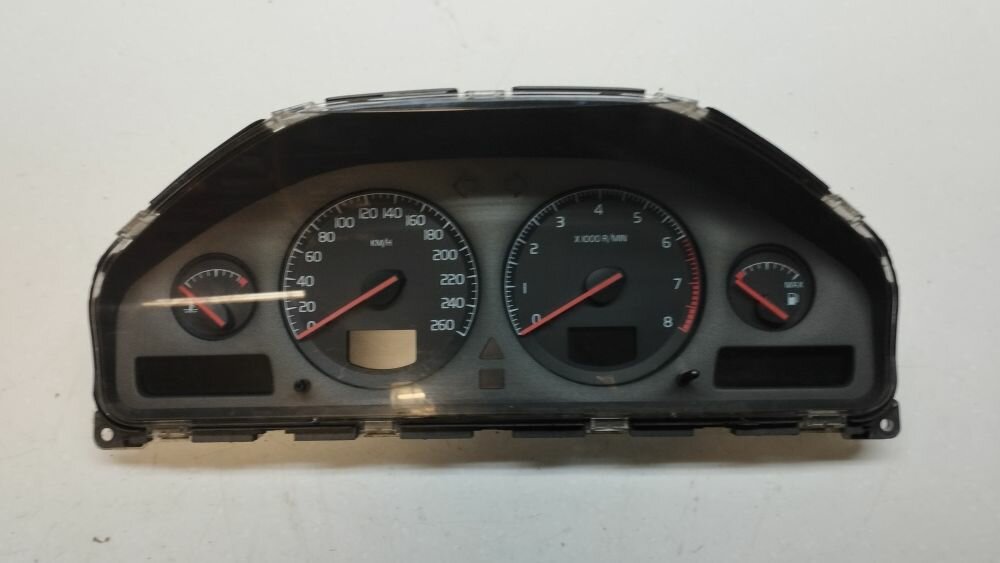 Панель приборов Volvo S80 8251281