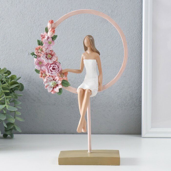 Фигурка полистоун Девушка сидит в розовом кольце с цветами, 16×6×25.5 см