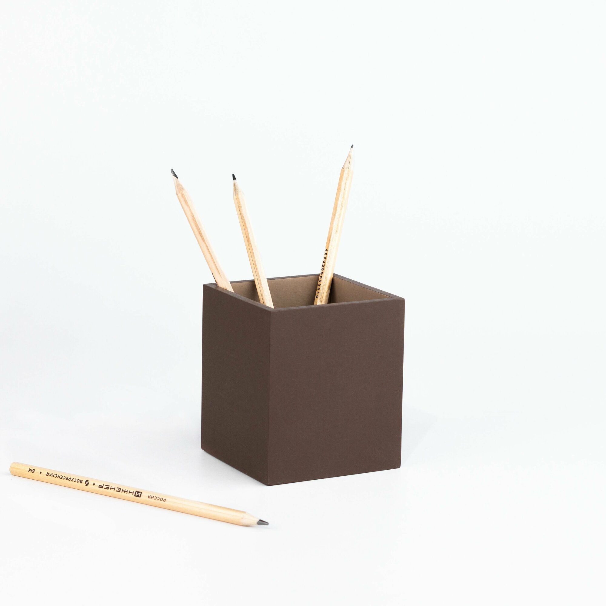 Подставка для ручек и карандашей, стакан канцелярский Penkap Duo, цвет шоколадный
