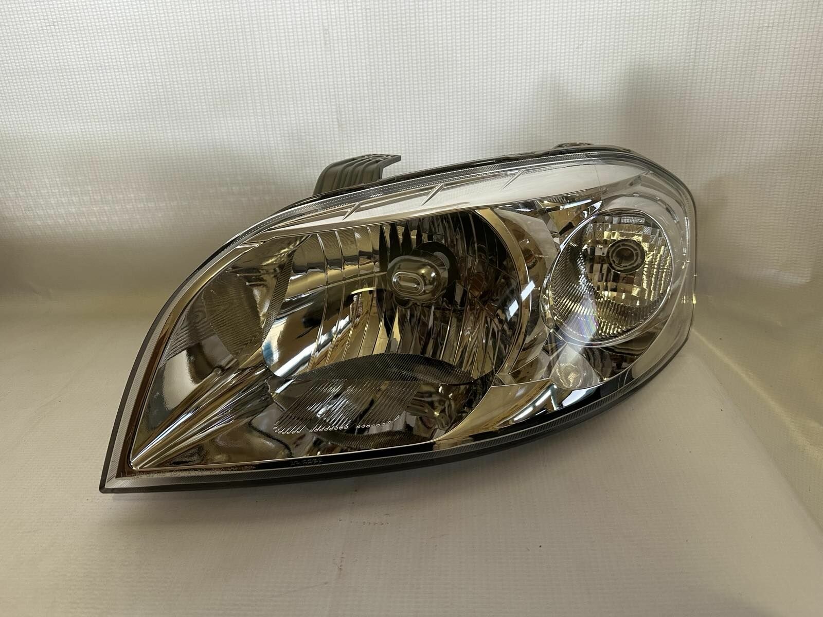 Левая фара Шевроле Авео седан CHEVROLET AVEO T250 05-11 под электрокорректор TYC отличное качество