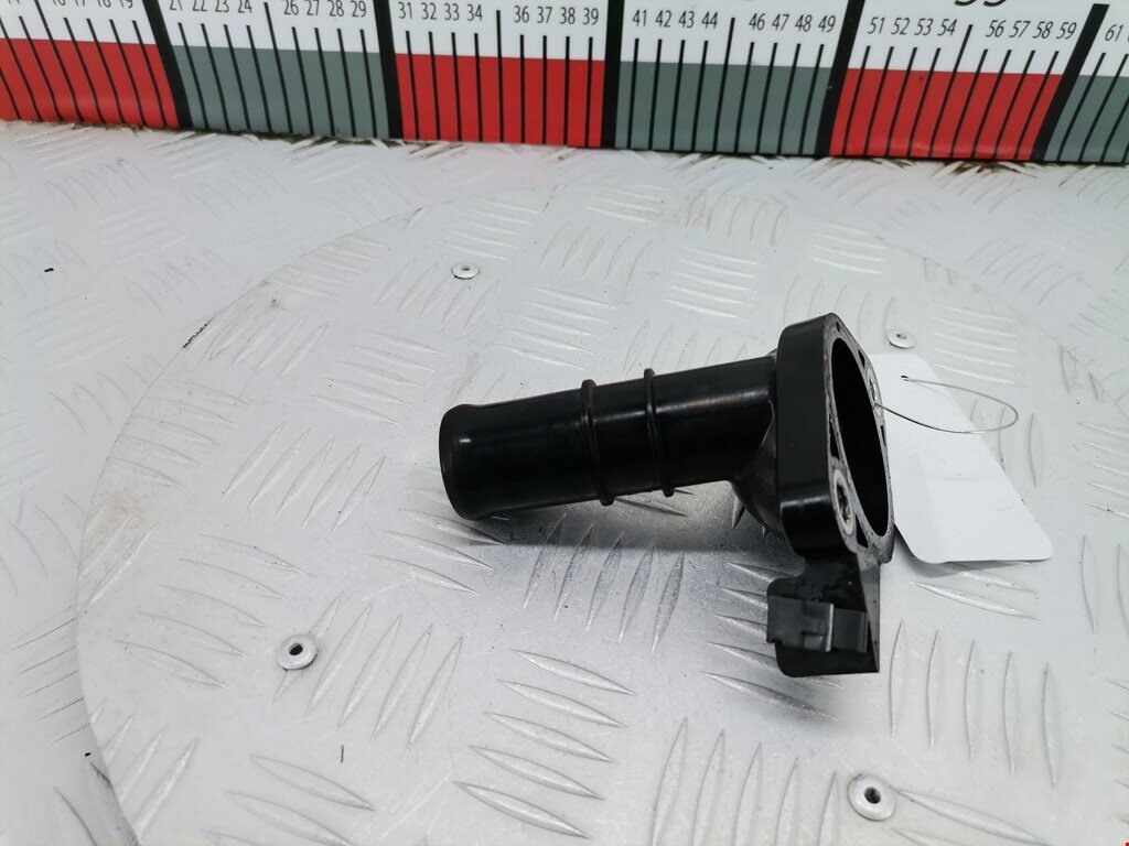 Корпус термостата Mazda 3 BK ZJ0115172 арт. 1621130