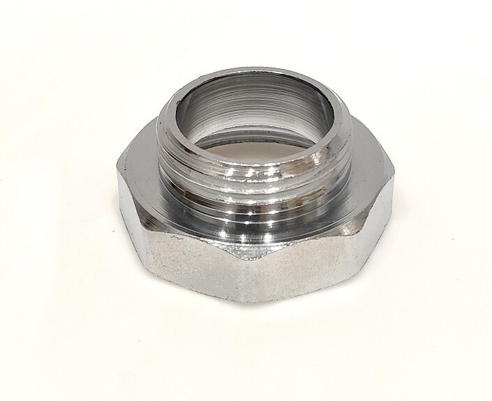 Футорка шестигранная из латуни с покрытием блестящий хром 1,1/4" х 1" General Fittings