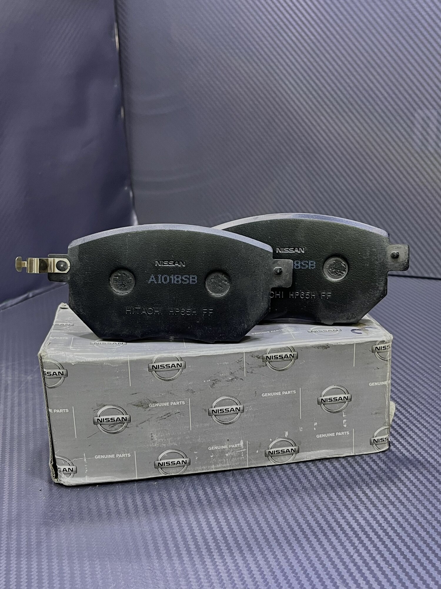 Колодки тормозные дисковые передние, комплект Nissan арт. 41060-CA093