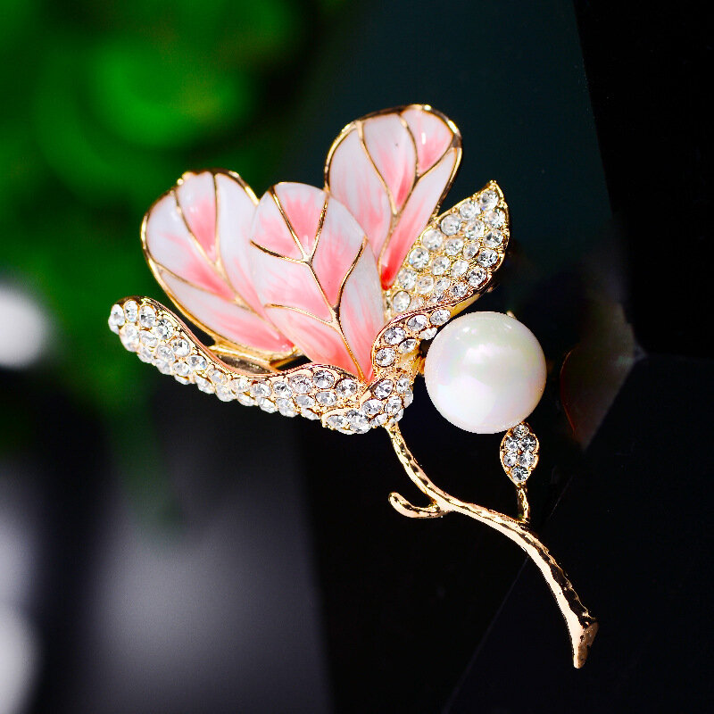 Брошь, эмаль, стразы, жемчуг имитация