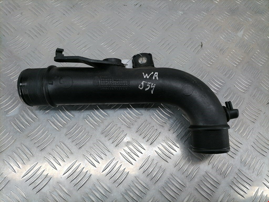 Патрубок турбины Toyota Avensis 2 (T250) 173620R011 арт. 1935195