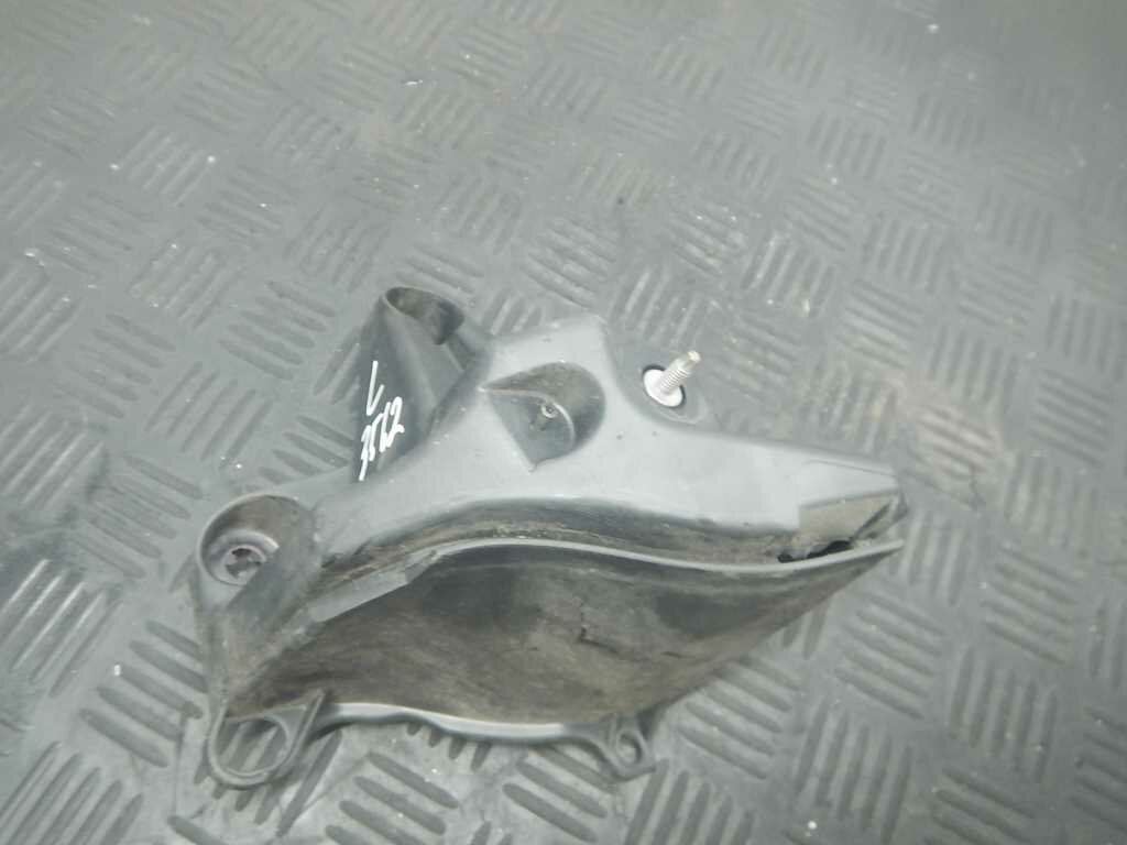 Кронштейн (крепление) заднего бампера правый Peugeot 3008 7416Q0 арт. 342523