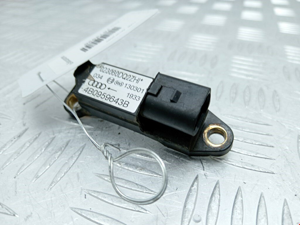 Датчик удара Audi A6 C5 4B0959643B арт. 1814926