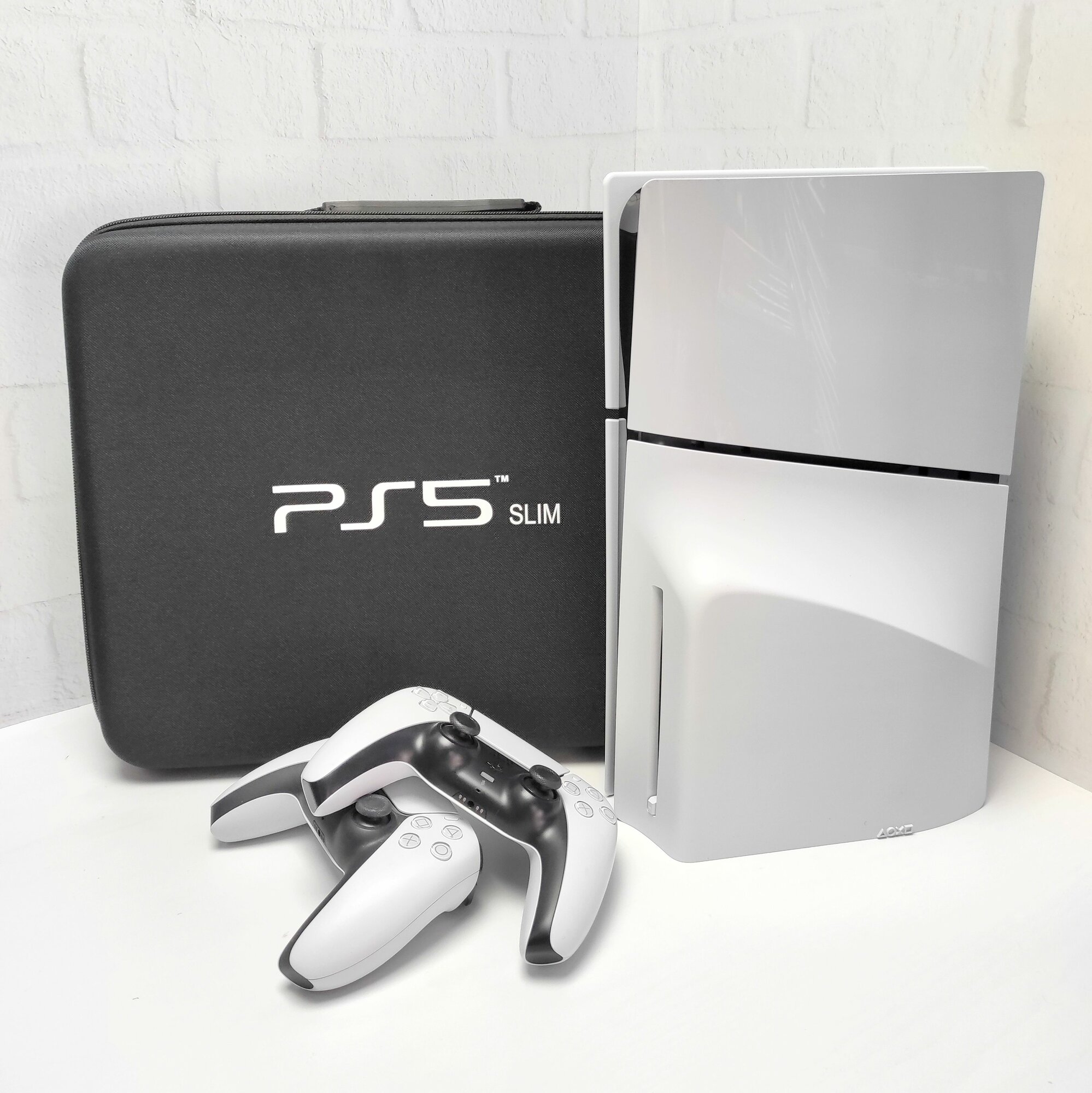 Сумка Кейс Переноска для игровой консоли PlayStation PS5 (Slim) Черная и двух геймпадов Dualsense