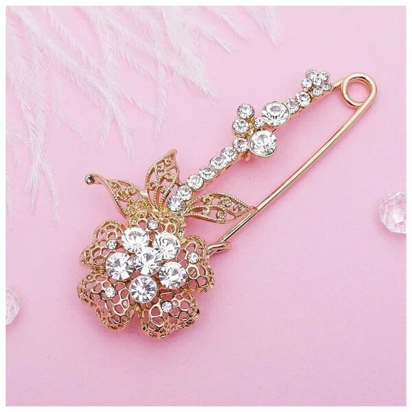 Брошь, стразы