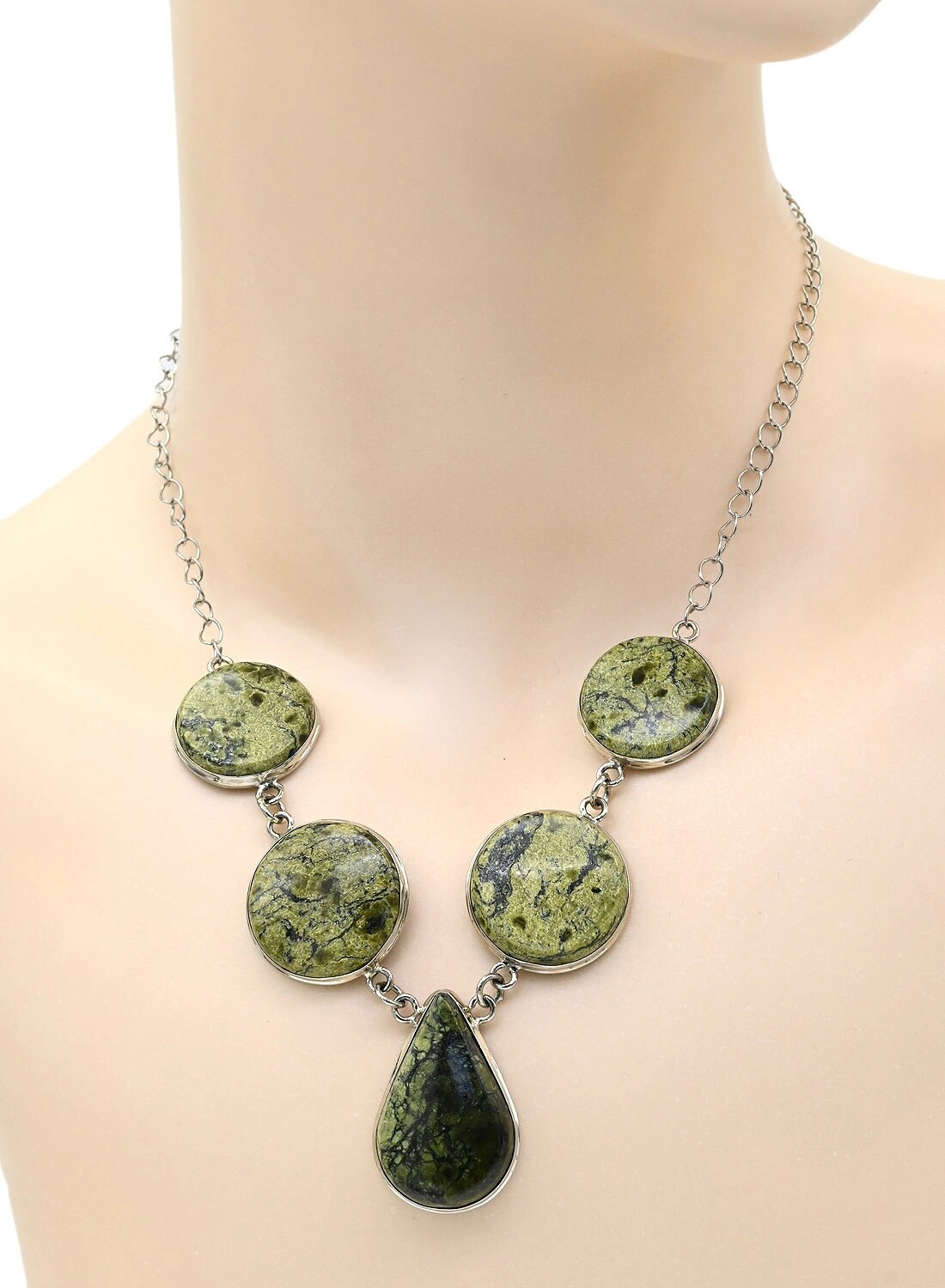 Колье, змеевик