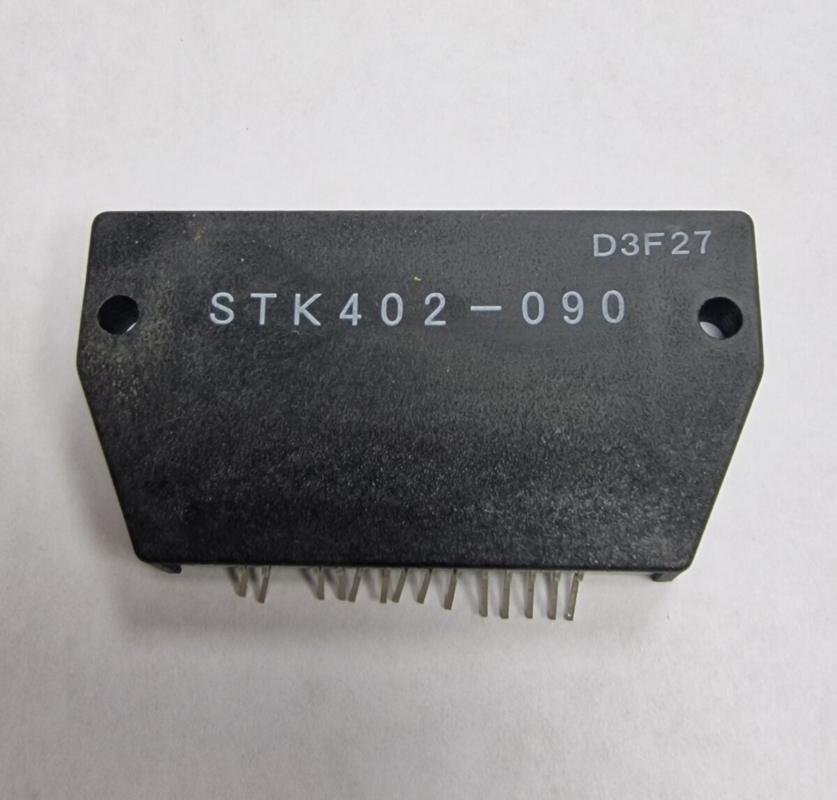 Микросхема STK402-090
