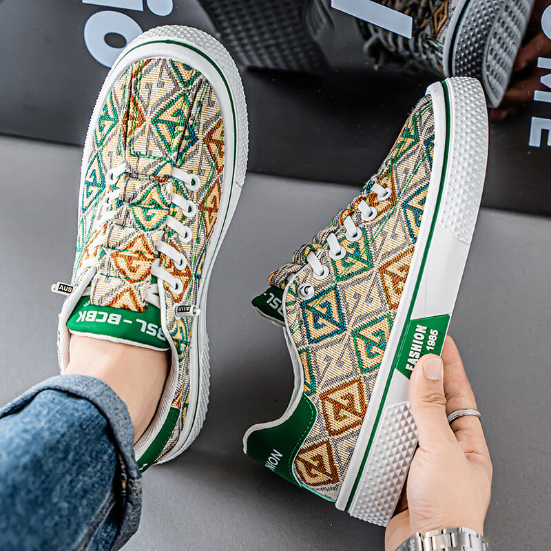 Старые пекинские тканевые туфли мужские 2025 летние новые парусиновые туфли тонкие модные туфли молодежные модные универсальные повседневные туфли