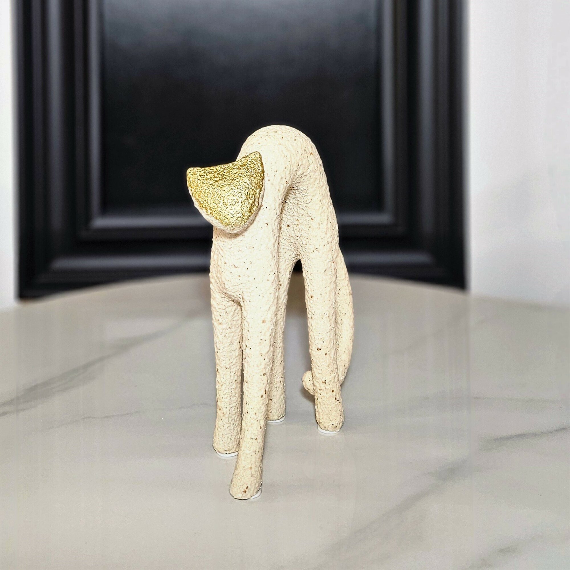 Кошка белая статуэтка декоративная кот с хвостом в скандинавском стиле