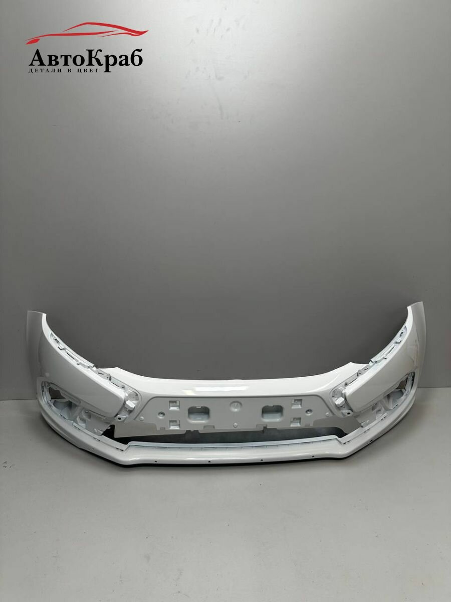 Бампер передний в цвет для Лада Гранта Кросс 2018 - 2022 г. 240 - белое облако, белый