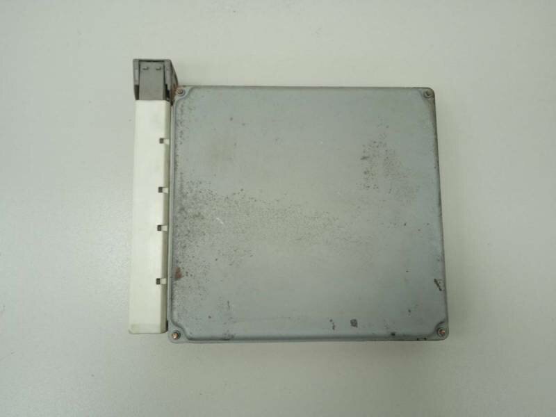Блок управления двигателем Nissan Cefiro A33 1998-2003