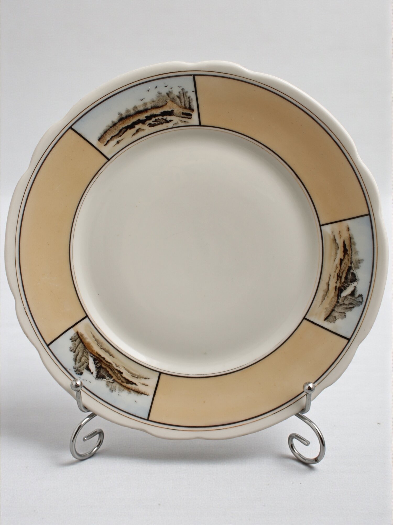 Антикварная закусочная тарелка (D 25 см), фарфор, ЛФЗ, 1960-е г.