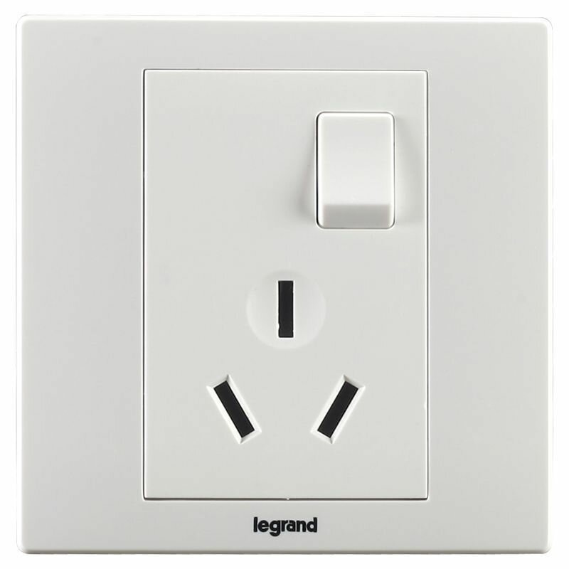 Legrand одногнездовая 3-розеточная розетка 16А с одиночным управлением врезная установка