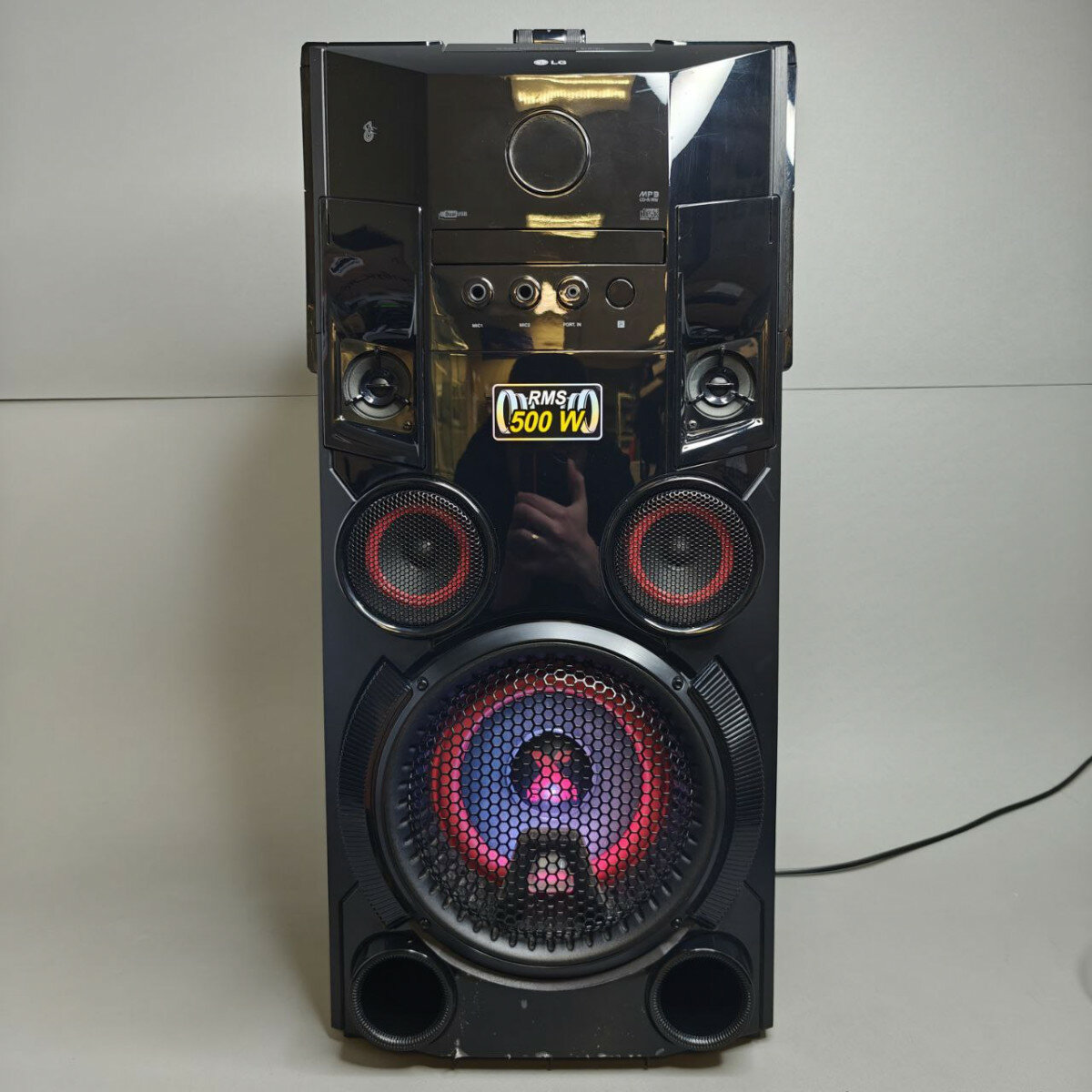 Музыкальный центр LG OM6560, 500Вт, с караоке, Bluetooth, FM, USB, CD, черный