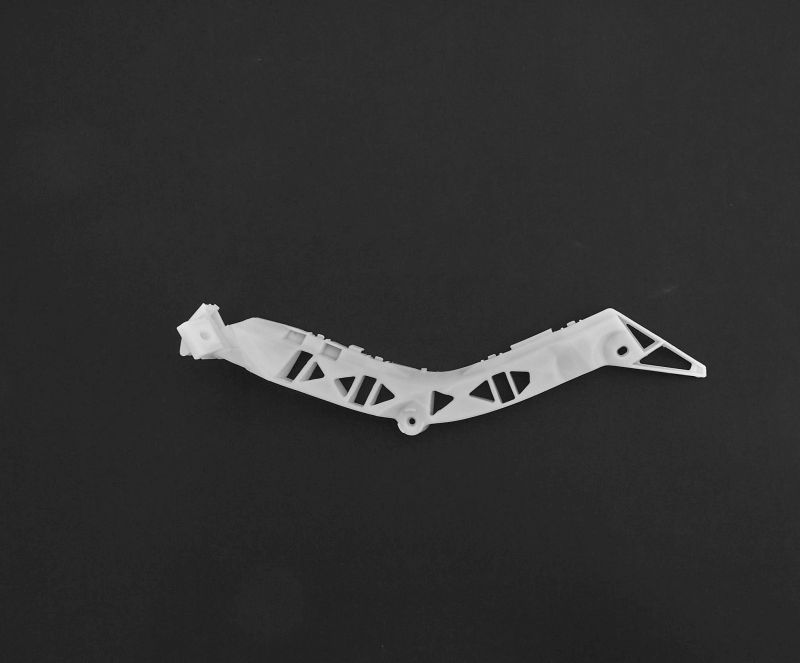 TYG MZ99012AL кронштейн лев mazda: 3 sedan 03-09