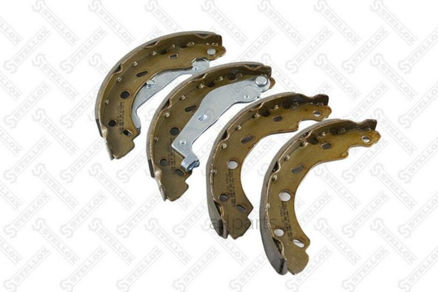 STELLOX 000608SX колодки тормозные барабанные !\ Smart Cabrio/Fortwo/City-Coupe/Roadster 0.6-0.8CDi 98>