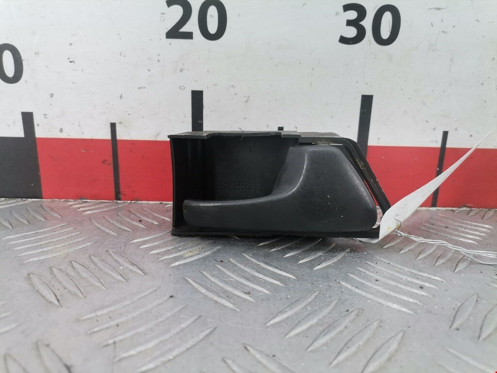 Ручка двери внутренняя передняя правая Volkswagen Golf 3 1H0837142 арт. 1848173