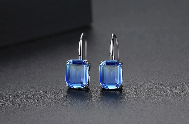 Серьги пусеты, с подвесками, циркон