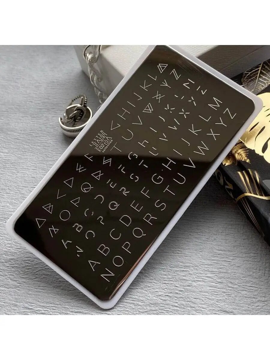 Пластина для стемпинга и дизайна ногтей