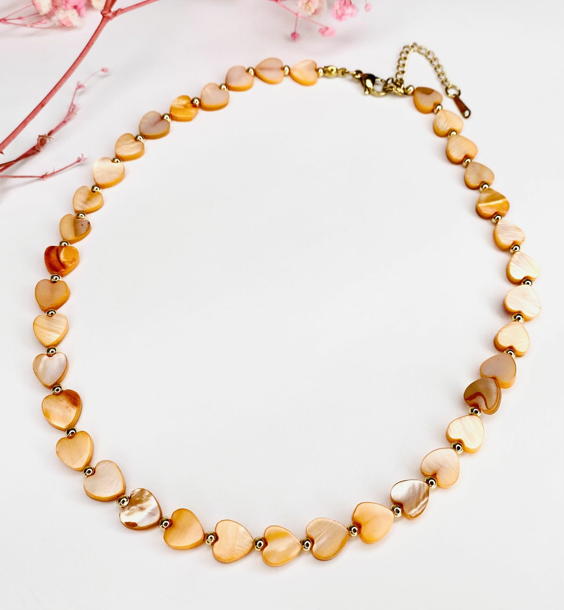 Колье, пластик