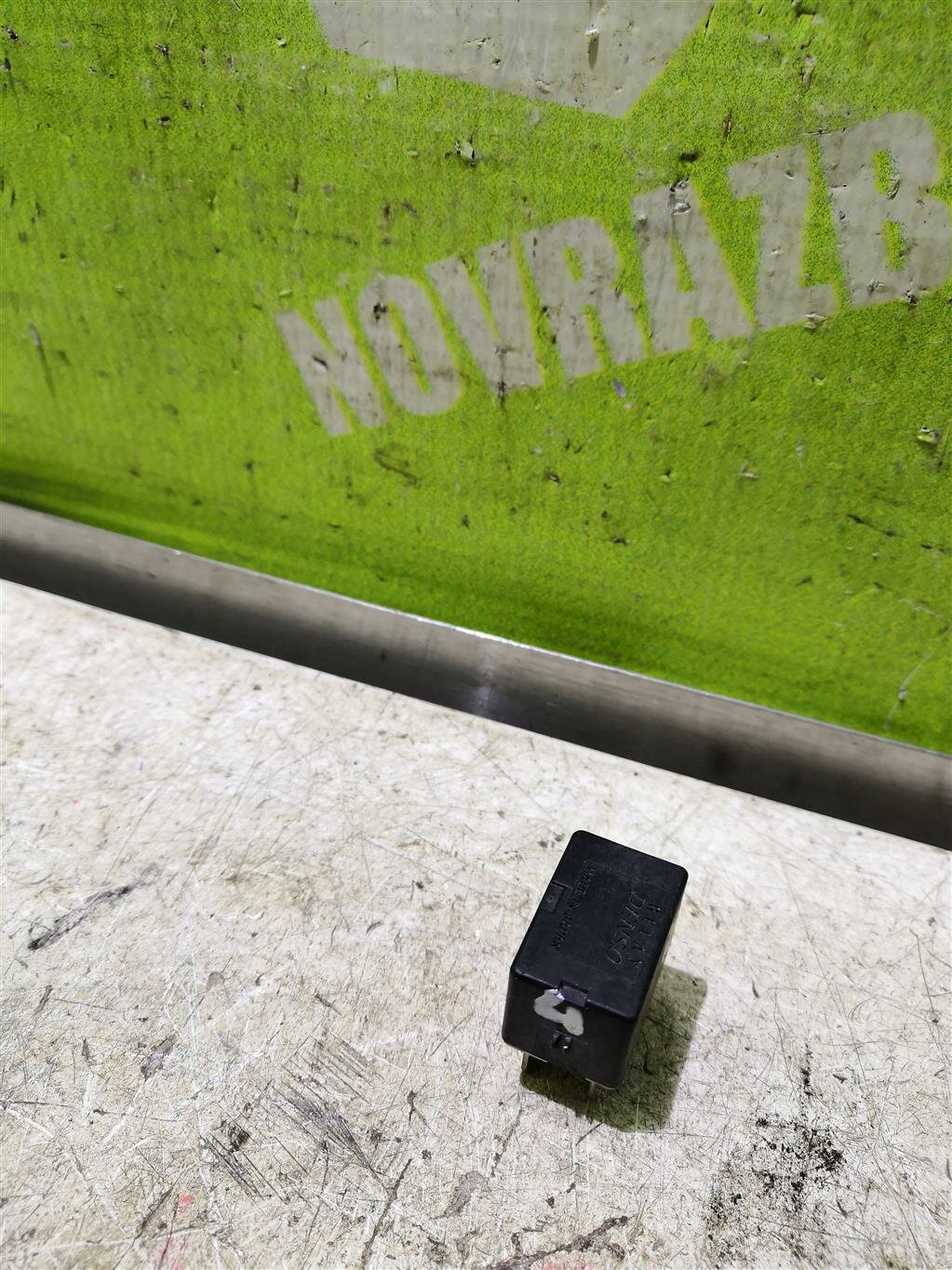 Реле Toyota Highlander I 01-06