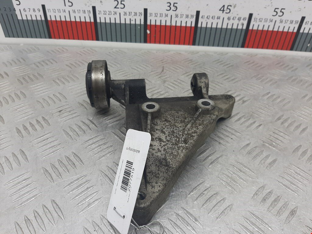 Кронштейн кондиционера Audi A6 C5 059260885F арт. 2077519