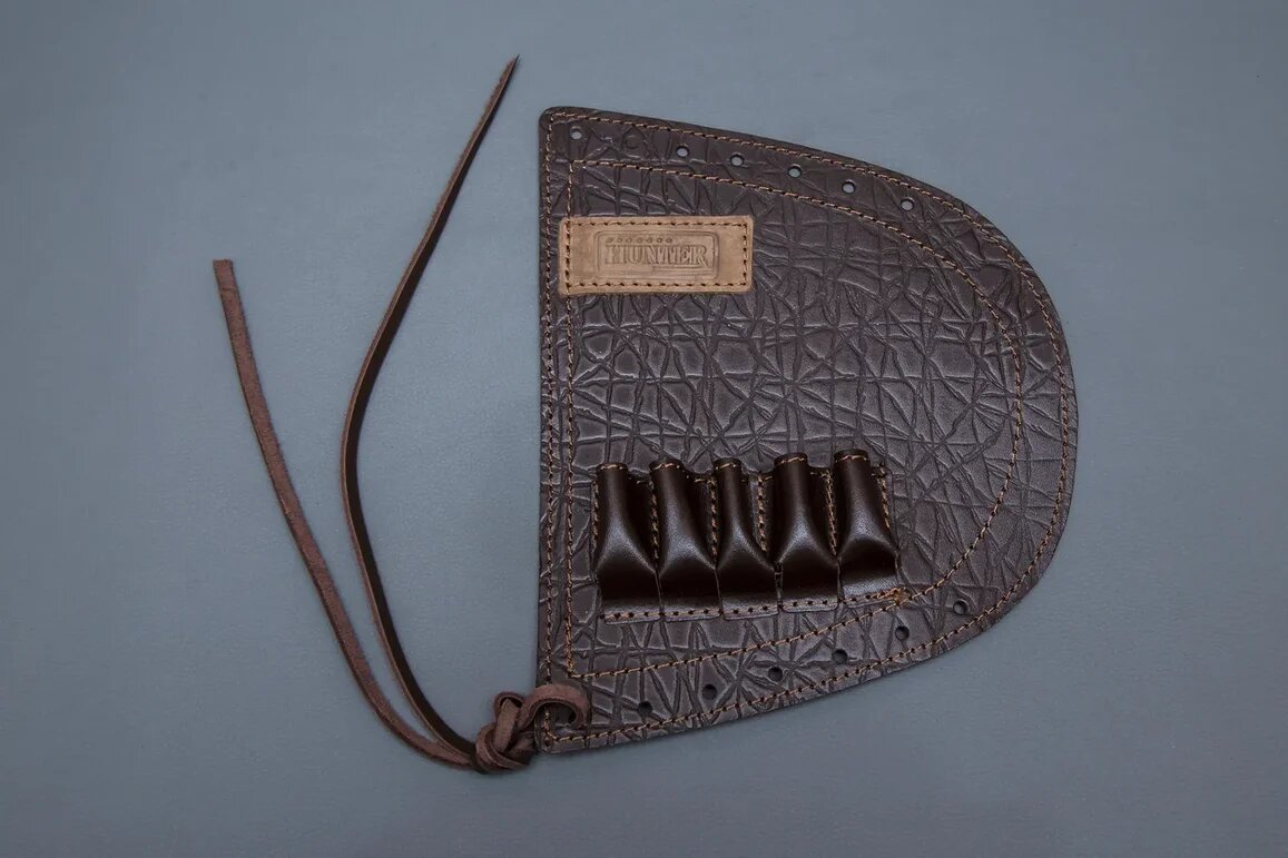 Кожаный патронташ на приклад ружья (шнуровка) однорядный на 5 патронов 12 калибра