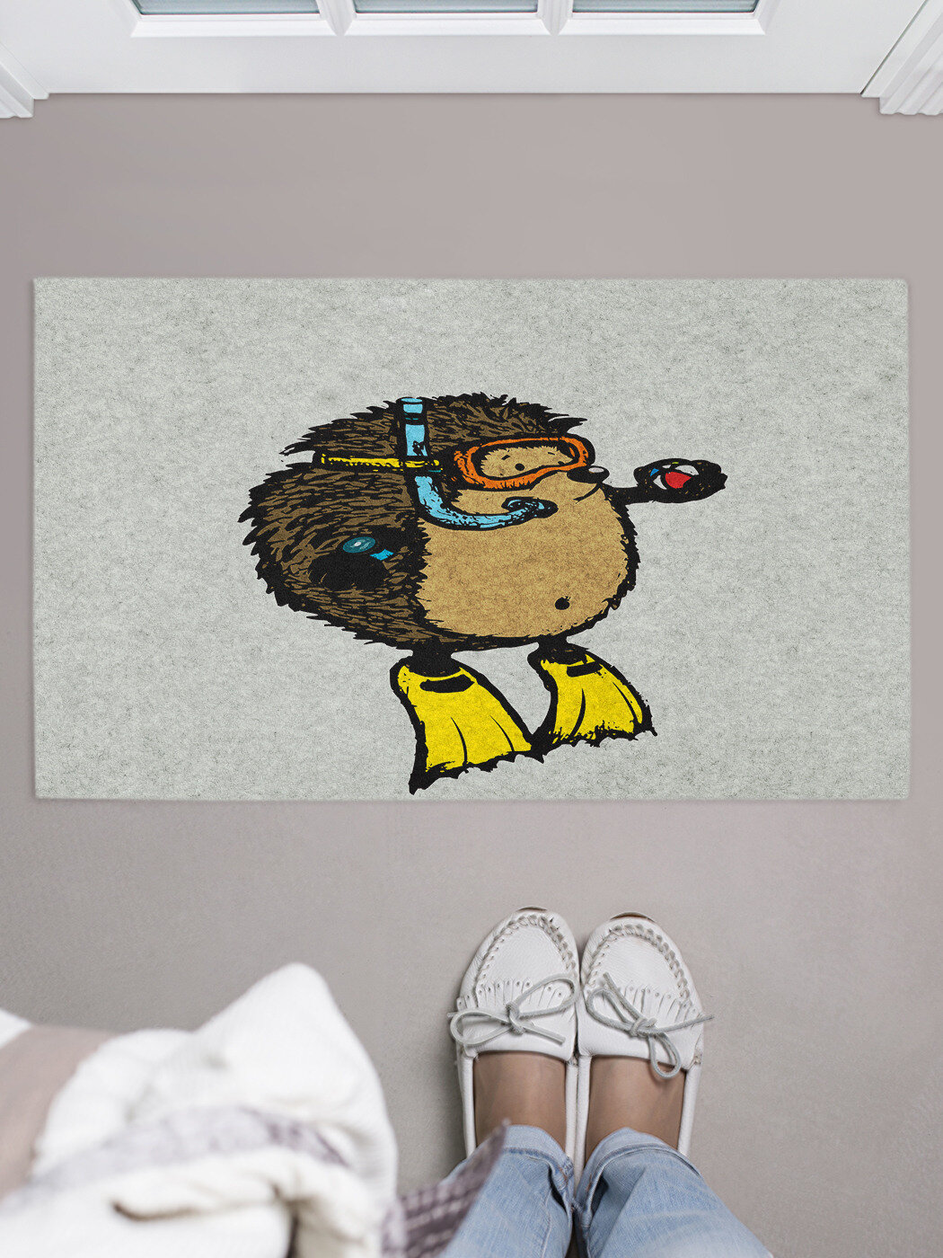 Коврик придверный в прихожую с принтом "Колючий ныряльщик" 45x75 см , JoyArty