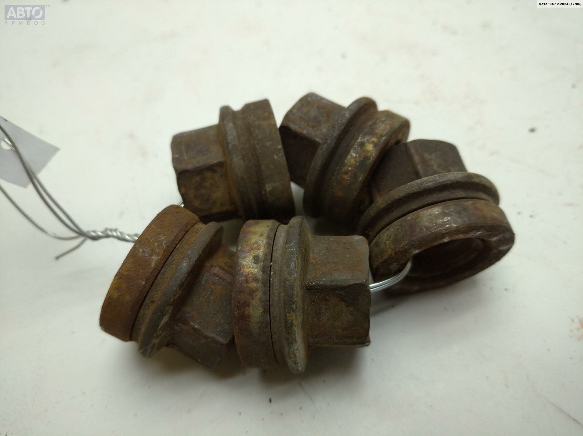 Болт колесный (гайка колесная) Ford Transit (2006-2014)