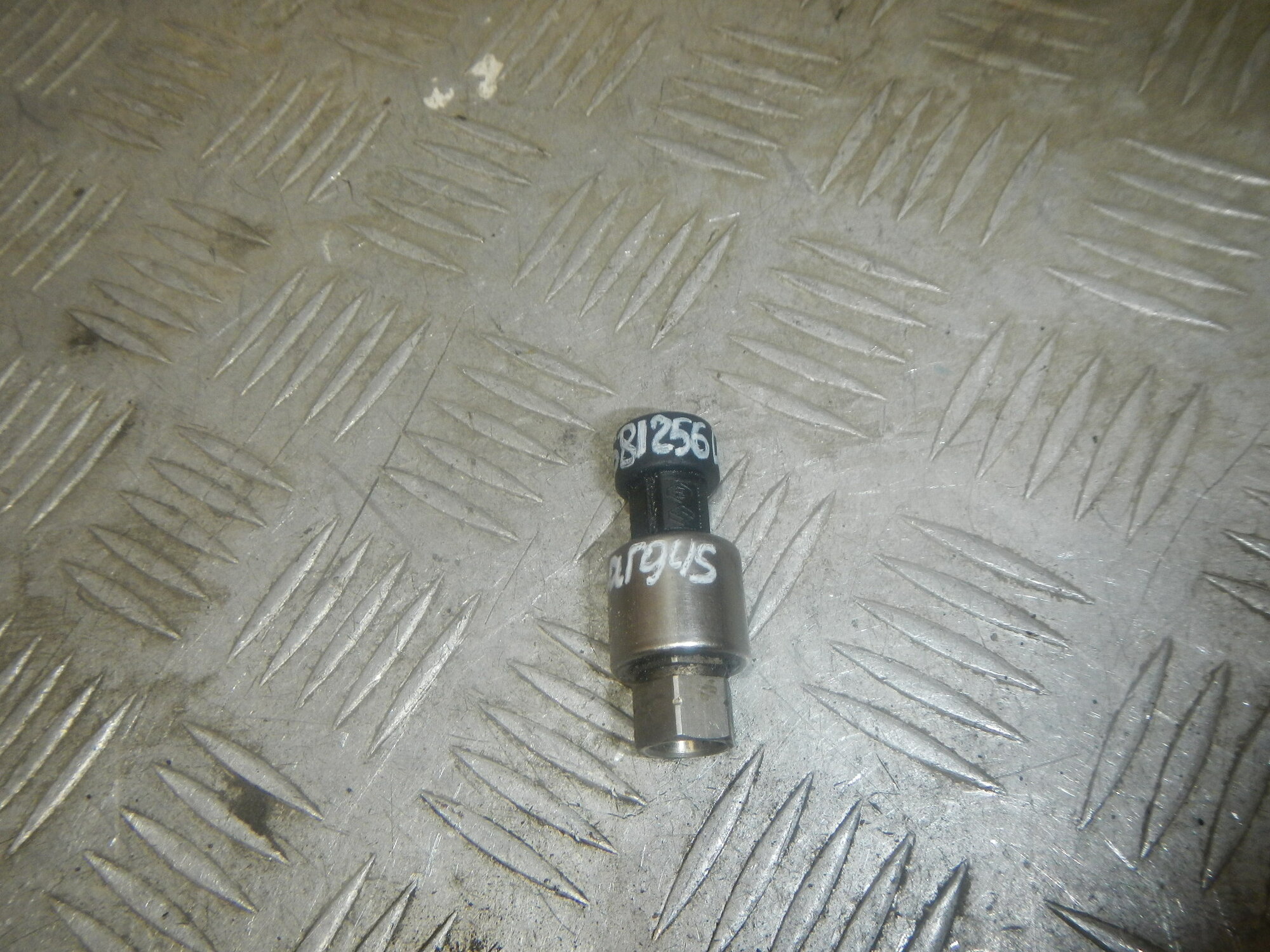 Б/У Датчик кондиционера, ВАЗ (VAZ)-LADA LARGUS (ларгус) LADA LARGUS (Ларгус) Без видимых повреждений. 581256 LADA арт. 8...