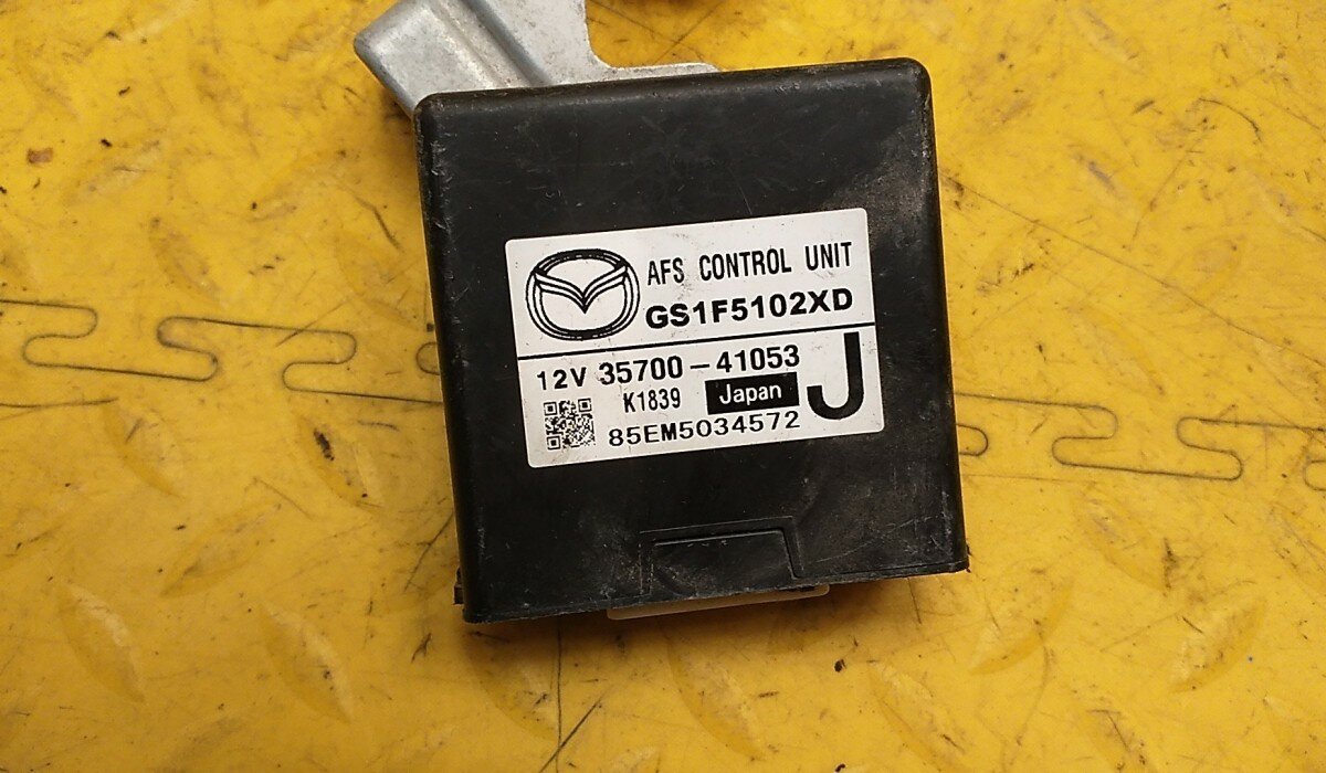 Блок электронный 6 (GH) Mazda GS1F5102XD